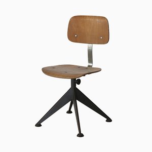 Original Industriemöbel kaufen | Pamono Online Shop