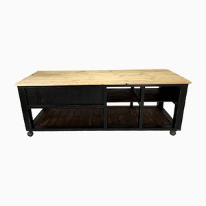 Discover Vintage Work Tables & Workbenches | Online at Pamono