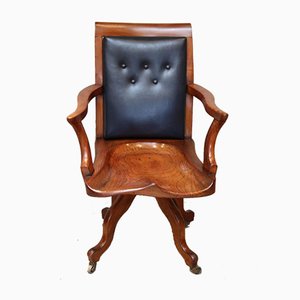 Buy Unique Office and Desk Chairs | Online at Pamono