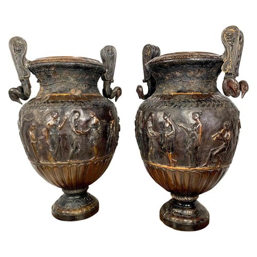 Neoclassical Roman Style Cast Bronze Urns, Set of 2 for sale at Pamono