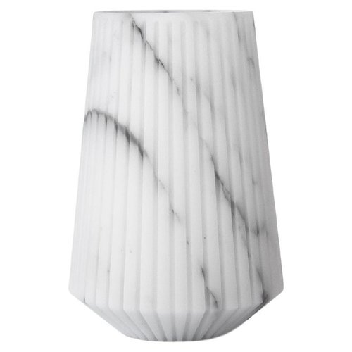 Vase Medium Rayé en Marbre de Carrare Blanc en vente sur Pamono