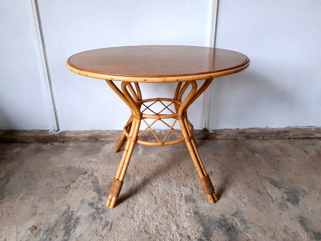 Table Ronde Vintage en Rotin, 1960s en vente sur Pamono