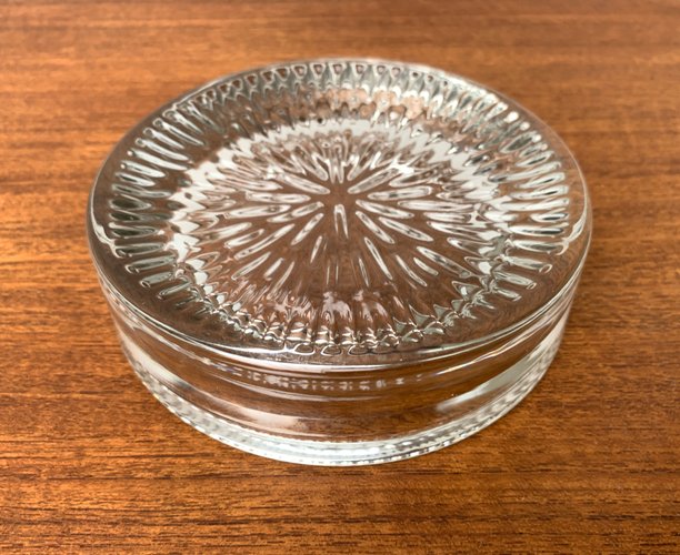 Mid-Century Scandinavian Glass Bowl, 1960s for sale at Pamono