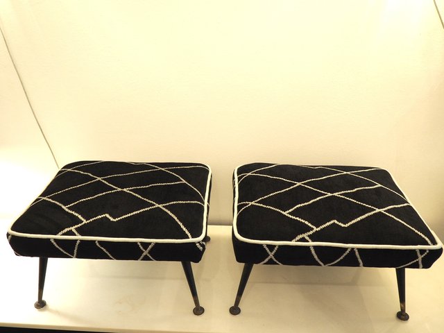 Mid-Century Poufs, 1950er, 2er Set bei Pamono kaufen