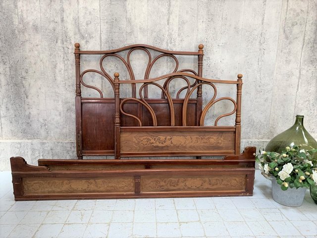 Struttura per letto in legno curvato di Thonet in vendita su Pamono