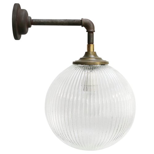 Mid-Century Wandleuchte aus Messing, Gusseisen und Glas bei Pamono kaufen