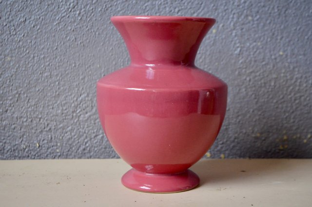 Vintage Pink Ceramic Vase from Niderviller for sale at Pamono