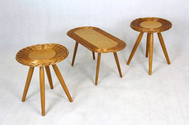 Mid-Century Rattan Hocker von Jan Kalous für Úluv, Tschechoslowakei, 1960er, 3er Set bei Pamono ...