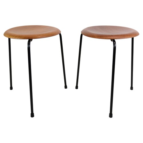 Teak Hocker von Arne Jacobsen für Fritz Hansen, 1950er, 2er Set bei Pamono kaufen