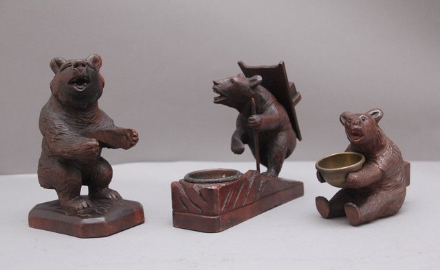 Antique Black Forest Carvings of Bears, 1880, Set of 3 for sale at Pamono