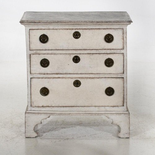 Vintage European Chest, 1790s for sale at Pamono