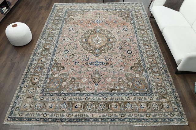 Vintage Middle Eastern Handmade Floral Wool Hamadan Heriz Area Rug ...
