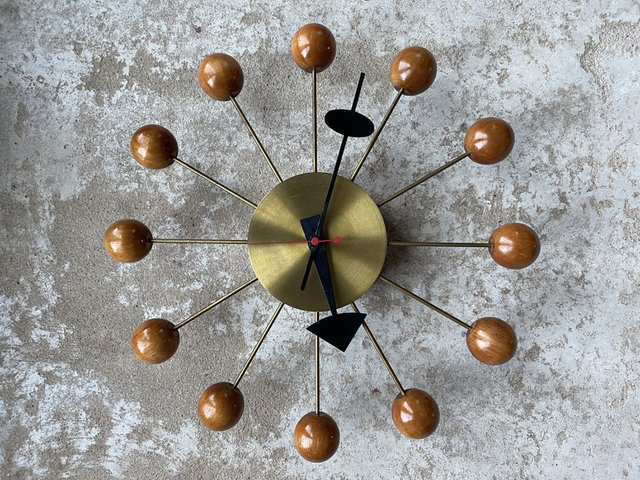 Horloge Boule en Laiton et Bois par George Nelson, 1955 en vente sur Pamono