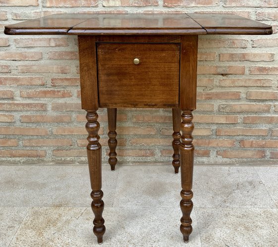 English Regency Walnut Table with Wings, 1890s for sale at Pamono