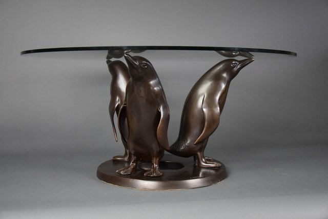Mesa de centro Penguin escultural de bronce de Joseph Guiseppe Daste ...