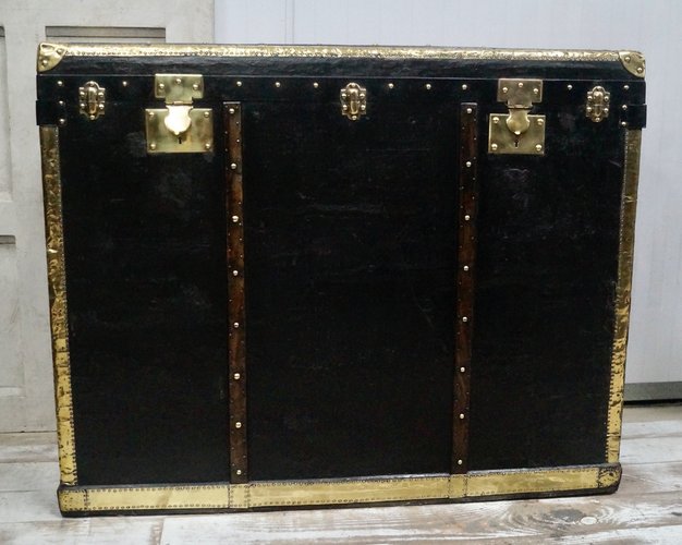 Victorian Oiled Canvas Travel Trunk, 1880s for sale at Pamono