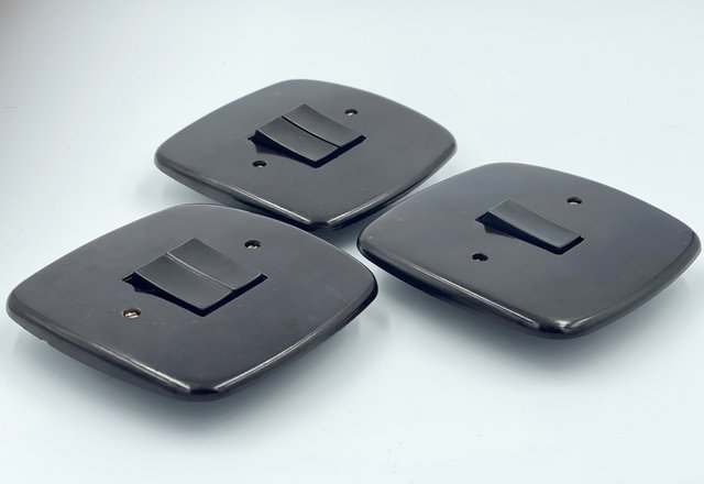 Bakelite Light Switches, 1940s , Set of 3 for sale at Pamono