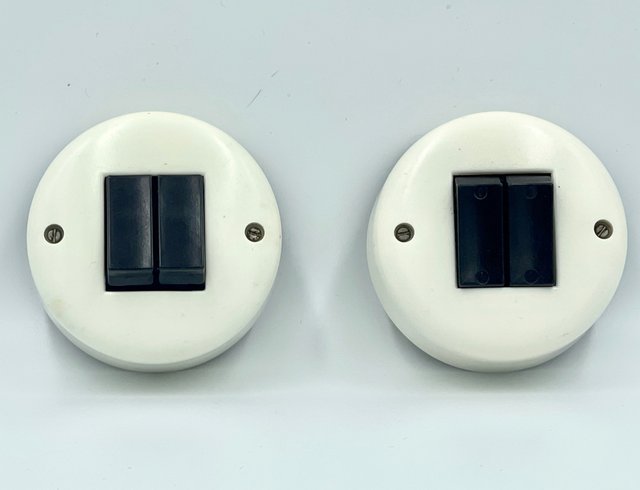 Bakelite Light Switches, 1940s, Set of 2 for sale at Pamono