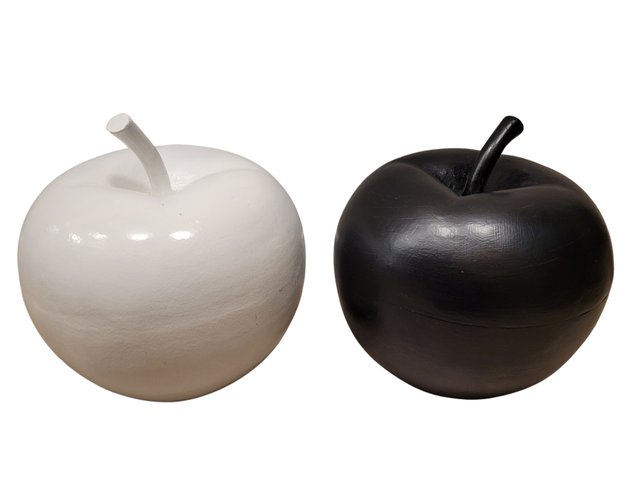 Mele in ceramica bianca e nera, Italia, anni '70, set di 2 in vendita ...