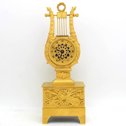 19th Century Empire Gilt Bronze Lira Pendulum Clock for sale at Pamono