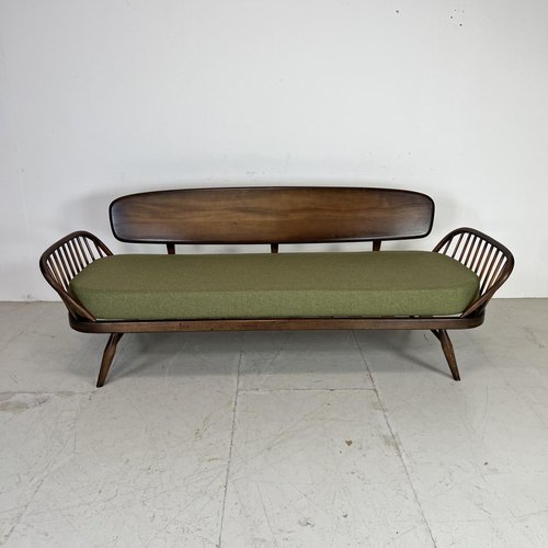 Olivgrüne Vintage Ercol Studio Couch von Lucian Ercolani, 1960er bei ...