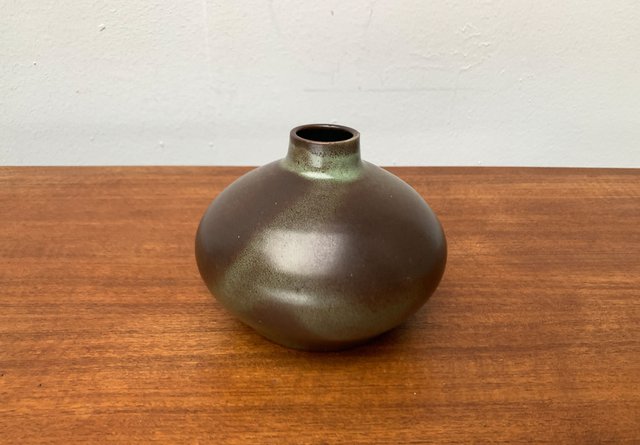 Mid-Century German Minimalist Studio Pottery Vase by Siegfried Gramann ...