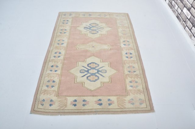 Modern Handmade Faded Pink & Beige Rug for sale at Pamono