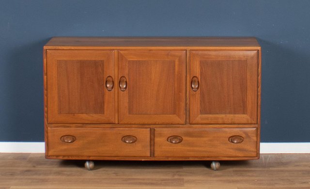 Vintage Model 468 Windsor Blonde Elm Sideboard by Lucian Ercolani for ...