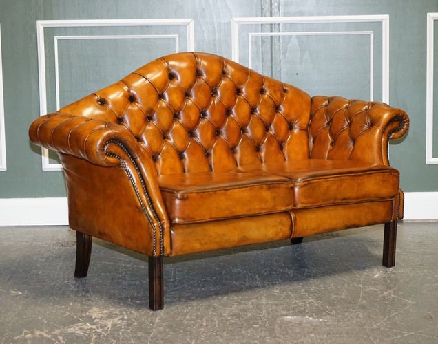 Vintage Zigarre Braun handgefarbtes Leder Camel Back Chesterfield Sofa