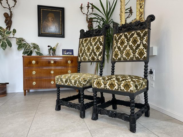 Set of Knights Side Chairs for sale at Pamono