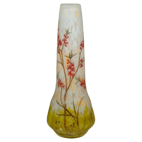 Große Jugendstil Cameo Vase mit Daphne Dekor von Daum Nancy, Frankreich ...