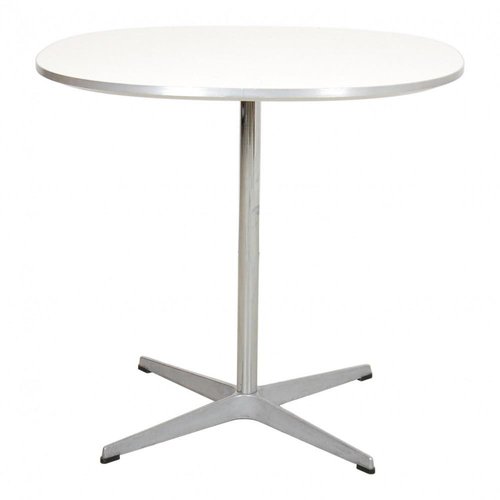 White Super Circular Cafe Table by Arne Jacobsen for Fritz Hansen ...