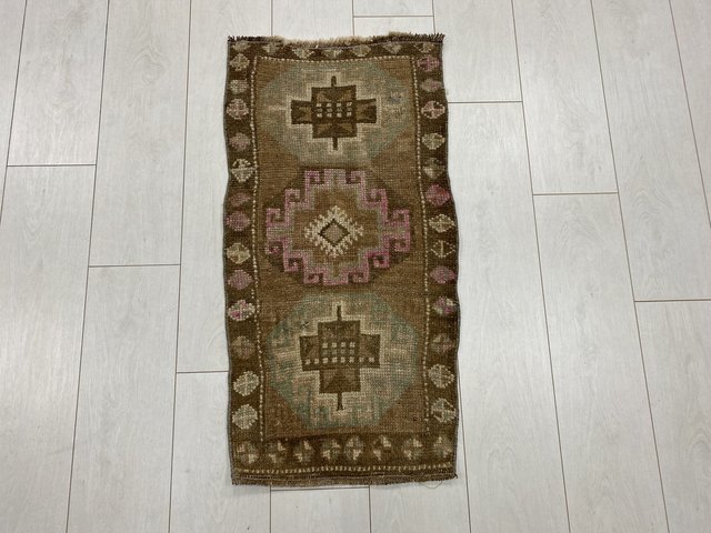 Vintage Turkish Tan Mat Rug for sale at Pamono