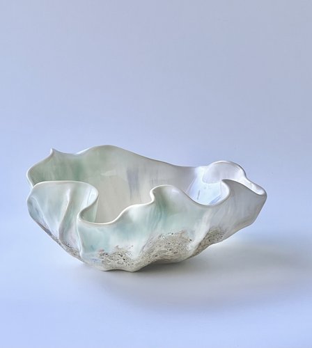 Ceramic Shell Bowl by Natalia Coleman for sale at Pamono