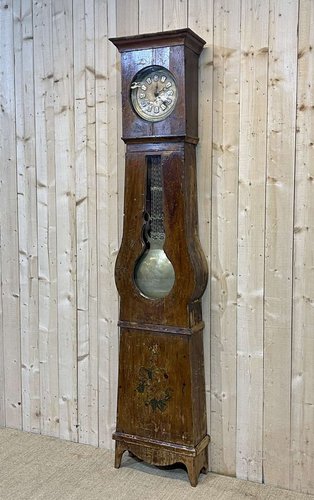19th Century Comtoise Clock in Fir with Enameled Figures for sale at Pamono