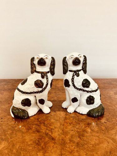 Victorian Staffordshire Dogs, 1880s, Set of 2 for sale at Pamono
