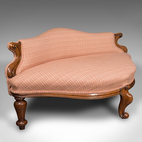 English Victorian Love Seat in Walnut, 1840s for sale at Pamono