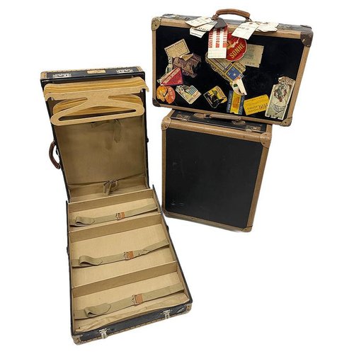 Mid-20th Century German Suitcase Set, 1950s, Set of 3 for sale at Pamono