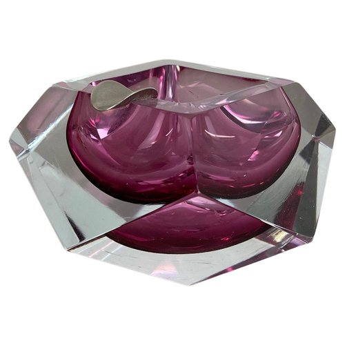 Posacenere a forma di diamante rosa di Flavio Poli, Italia, anni '70 in ...