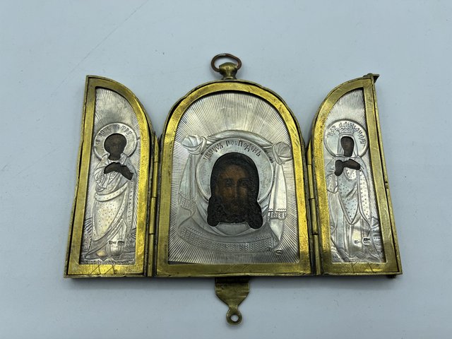 19th Century Silver Triptych Travelling Icon of St Alexandra and St Peter for sale at Pamono