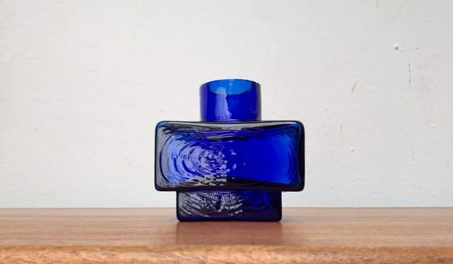 Mid-Century Scandinavian Block Glass Vase, 1960s for sale at Pamono