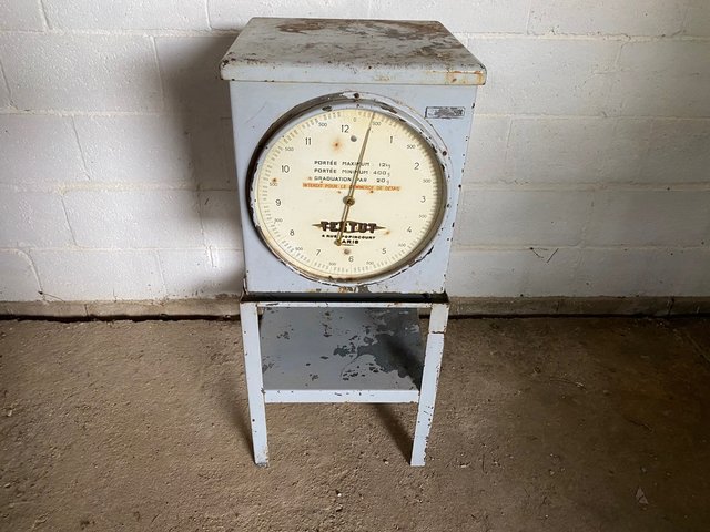 Vintage Industrial Metal Scale, 1950, Set of 2 for sale at Pamono