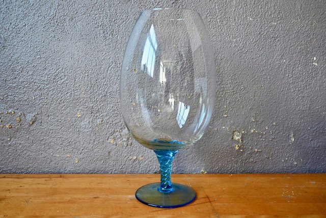 2-Tone Blue & Clear Glass Cup from Empoli, 1970s for sale at Pamono