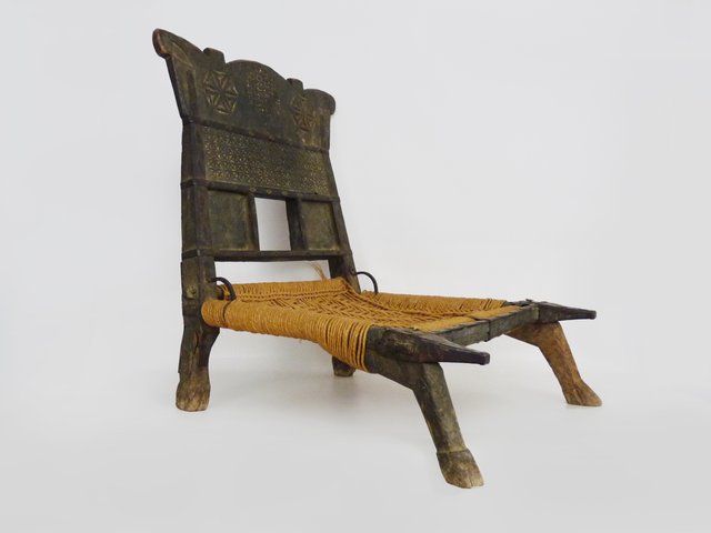 Traditional Pidha Chair in Carved Wood, 1920s for sale at Pamono