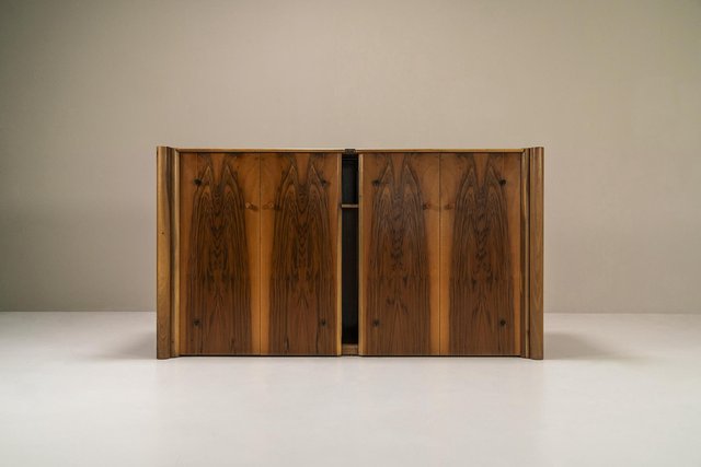 Aparador Scuderia de nogal de Carlo Scarpa para Bernini, Italia, 1977 ...