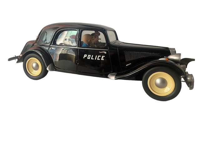 ARW01 Tif & Tondu Model Car for sale at Pamono