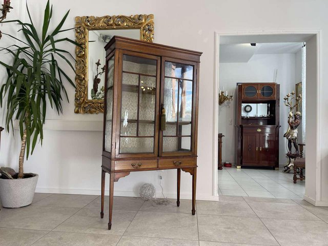 Vintage English Showcase Cabinet for sale at Pamono