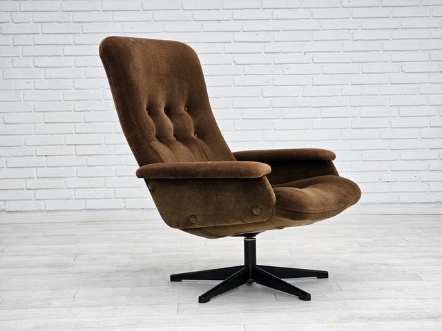 Vintage Scandinavian Swivel Chair in Velour, 1960s for sale at Pamono