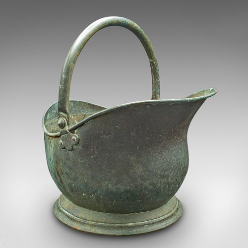 Antique English Victorian Country House Coal Scuttle in Copper for sale ...