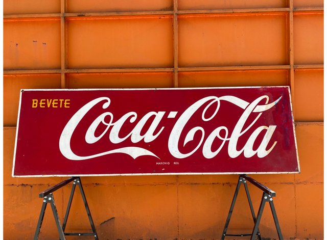Insegna pubblicitaria Coca Cola, Italia, anni '50 in vendita su Pamono